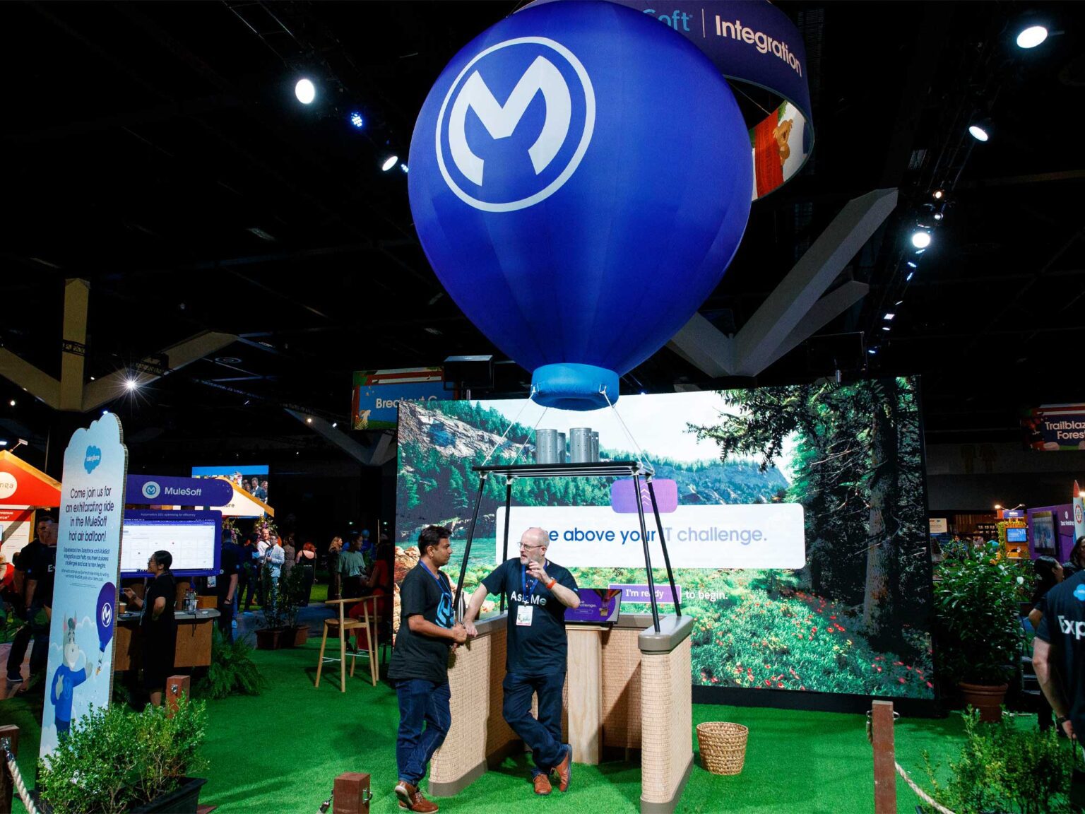 Giant Inflatable Advertising Products